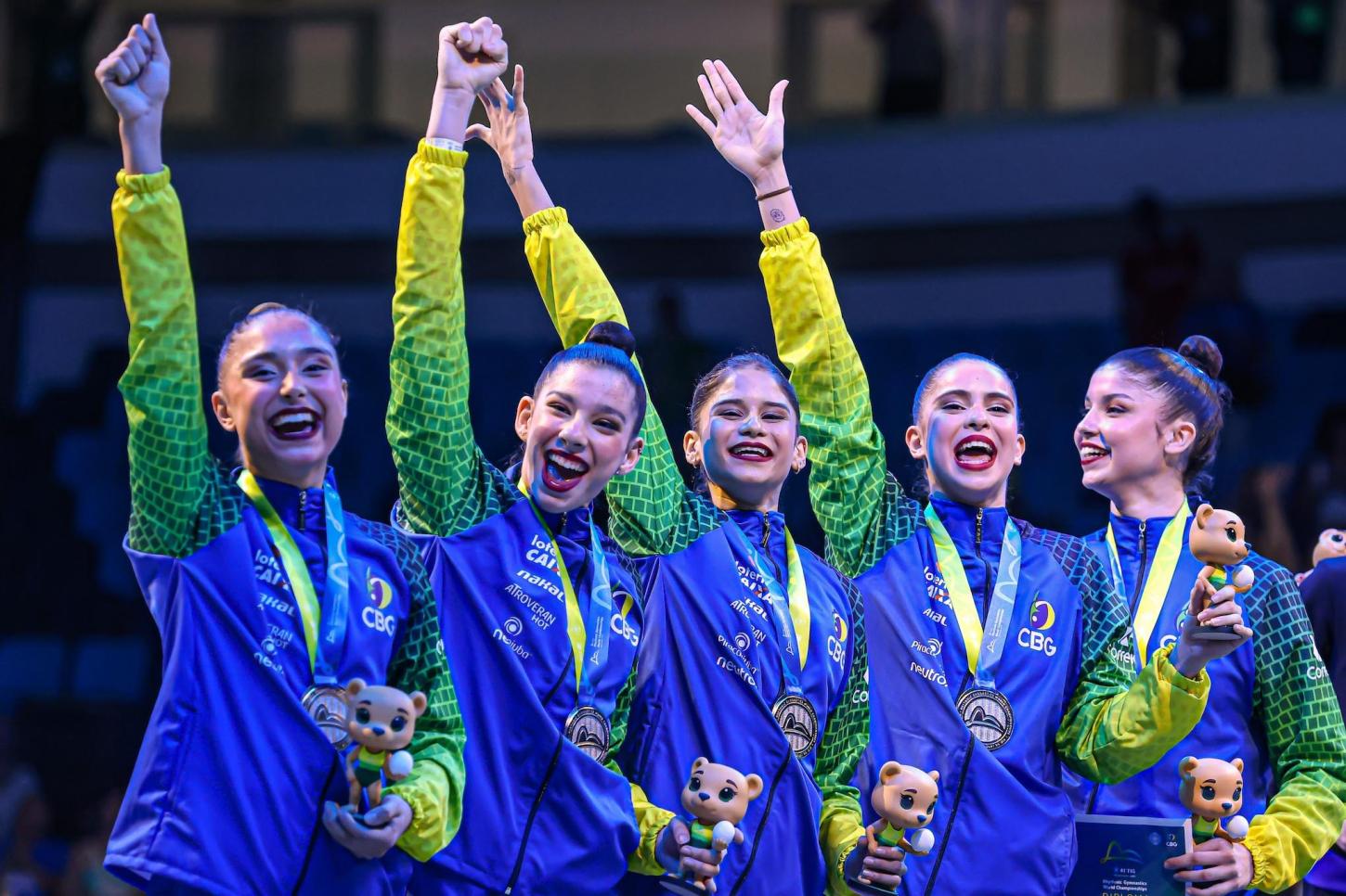 Com duas atletas do Paraná, Brasil conquista prata inédita no Mundial ...